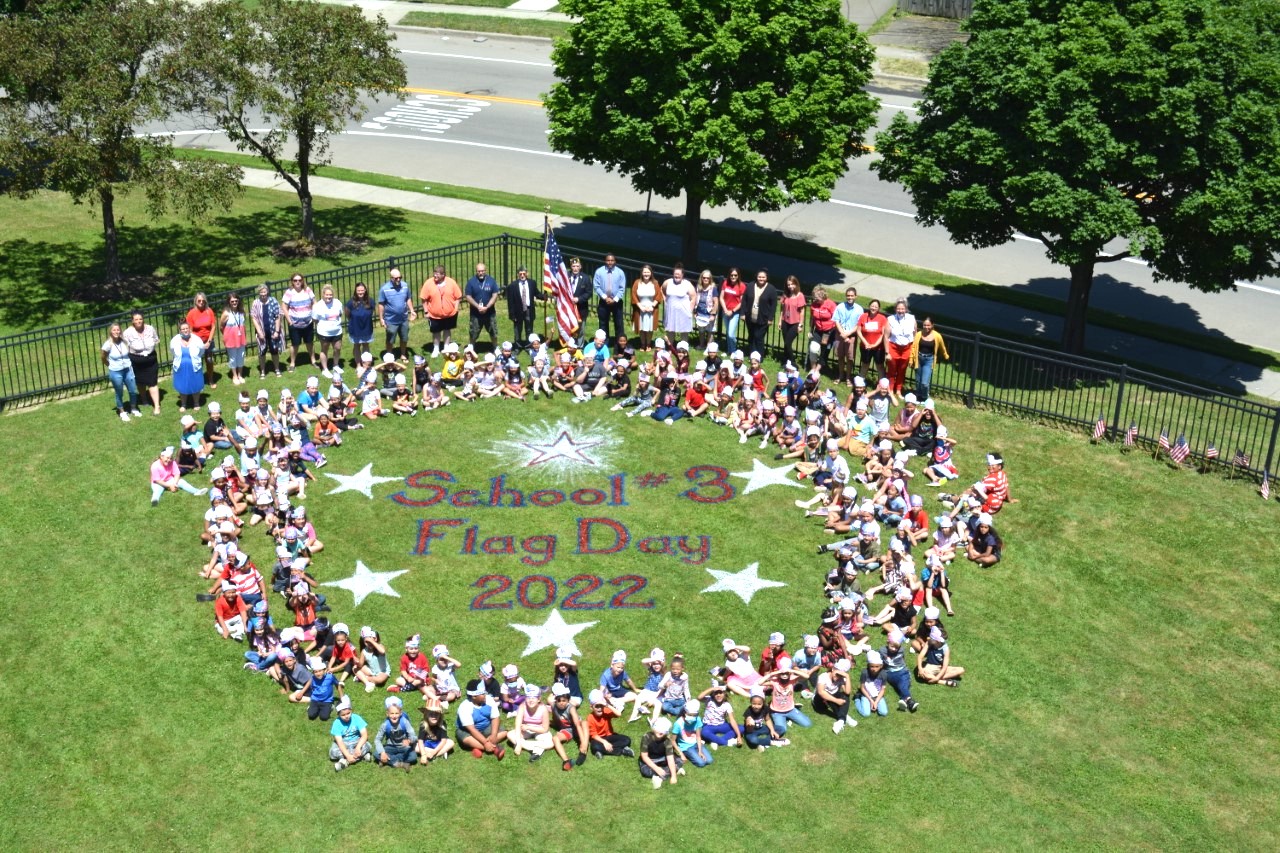 School 3 celebrates Flag Day | News, Sports, Jobs - Observer Today